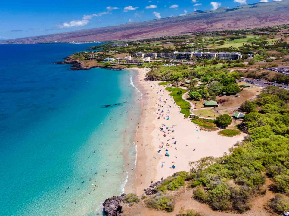 17 Most Beautiful Beaches in Hawaii, From Big Island to Kauai (2023)
