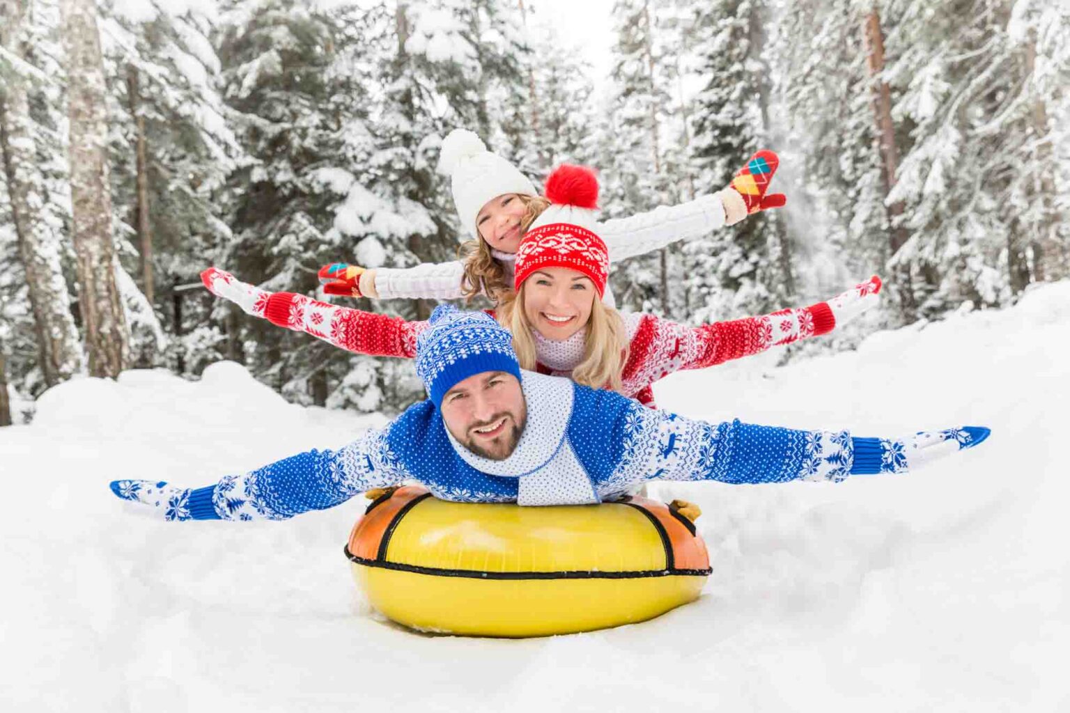 18 Magical Things to Do in New Hampshire in Winter - Roaming the USA