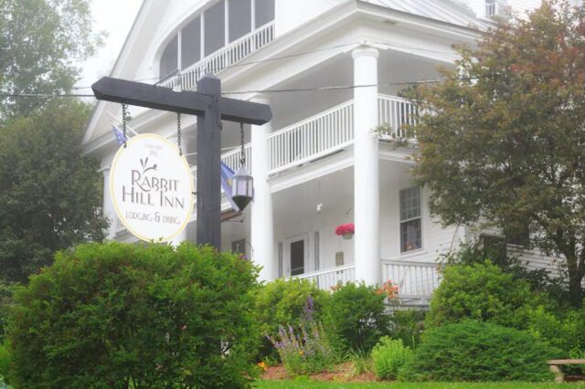 17 Unforgettable Weekend Getaways in Vermont - Roaming the USA