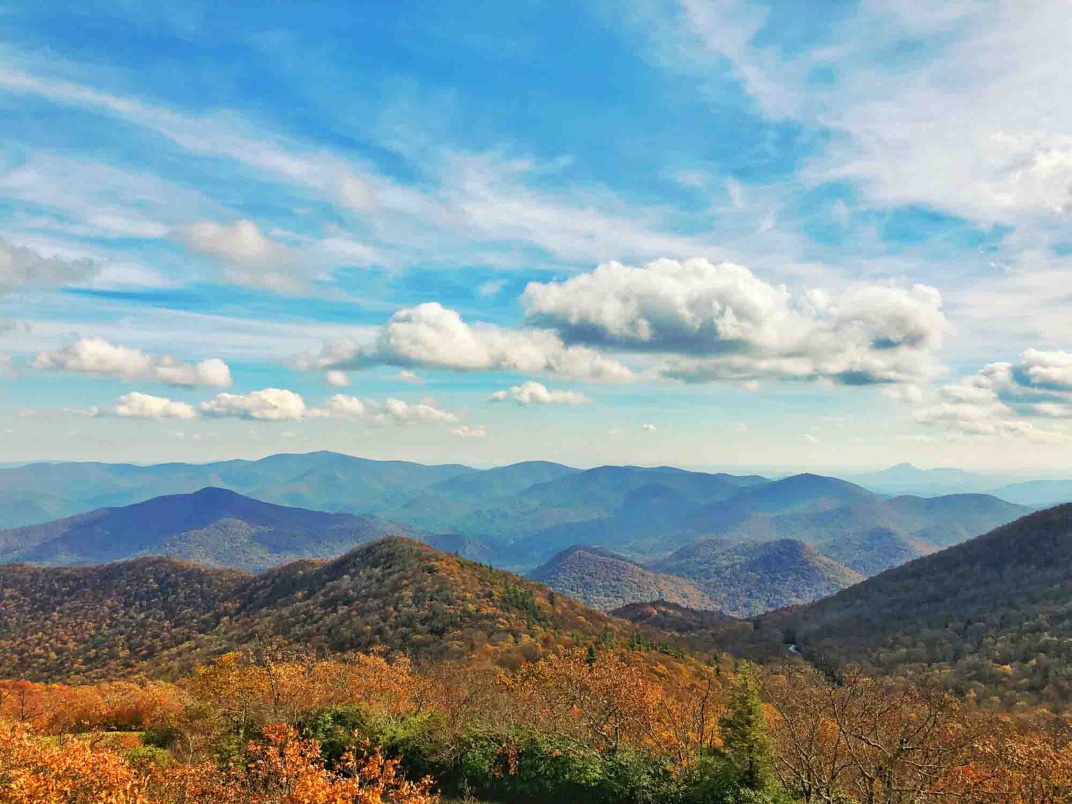 16 Best Places to Experience Fall in Georgia - Roaming the USA
