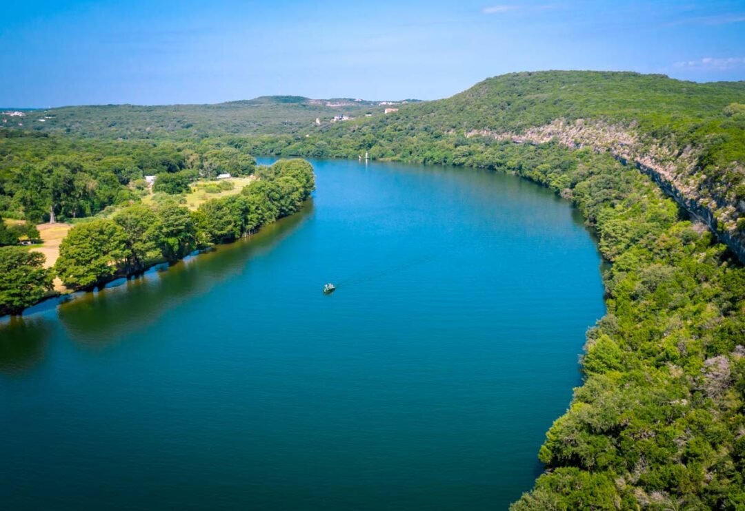 17 Best Lakes in Texas You Must Visit - Roaming the USA